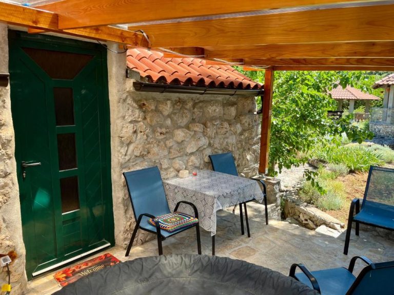 APARTMAN ROBI VRSINE - PET PORTAL